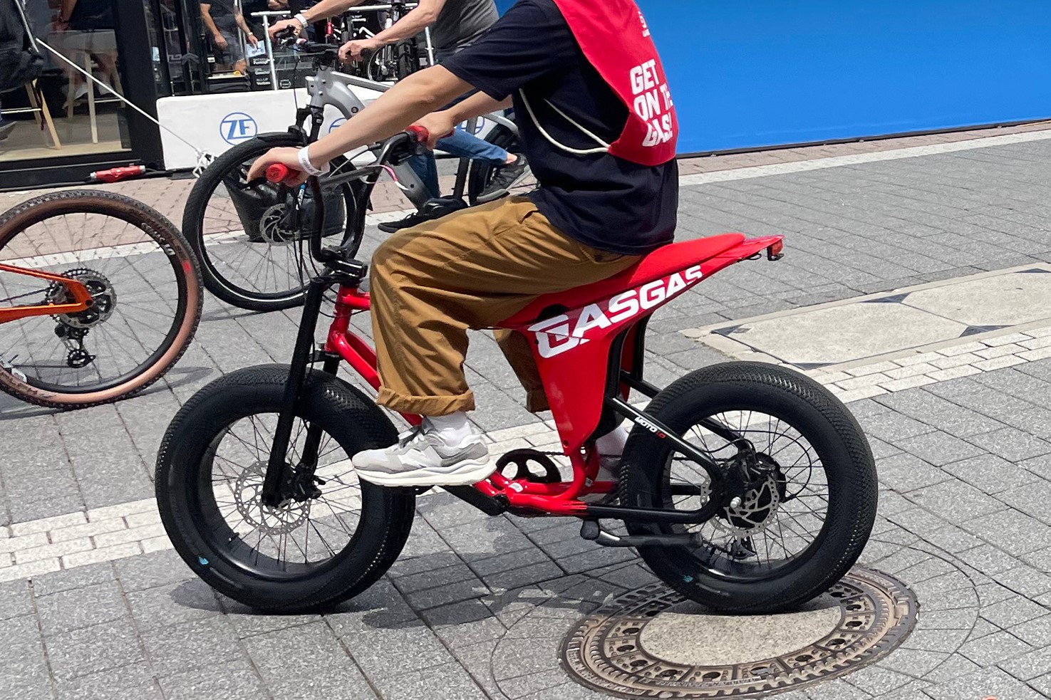 Longtails, cargo, compact and fat bikes dominate at Eurobike