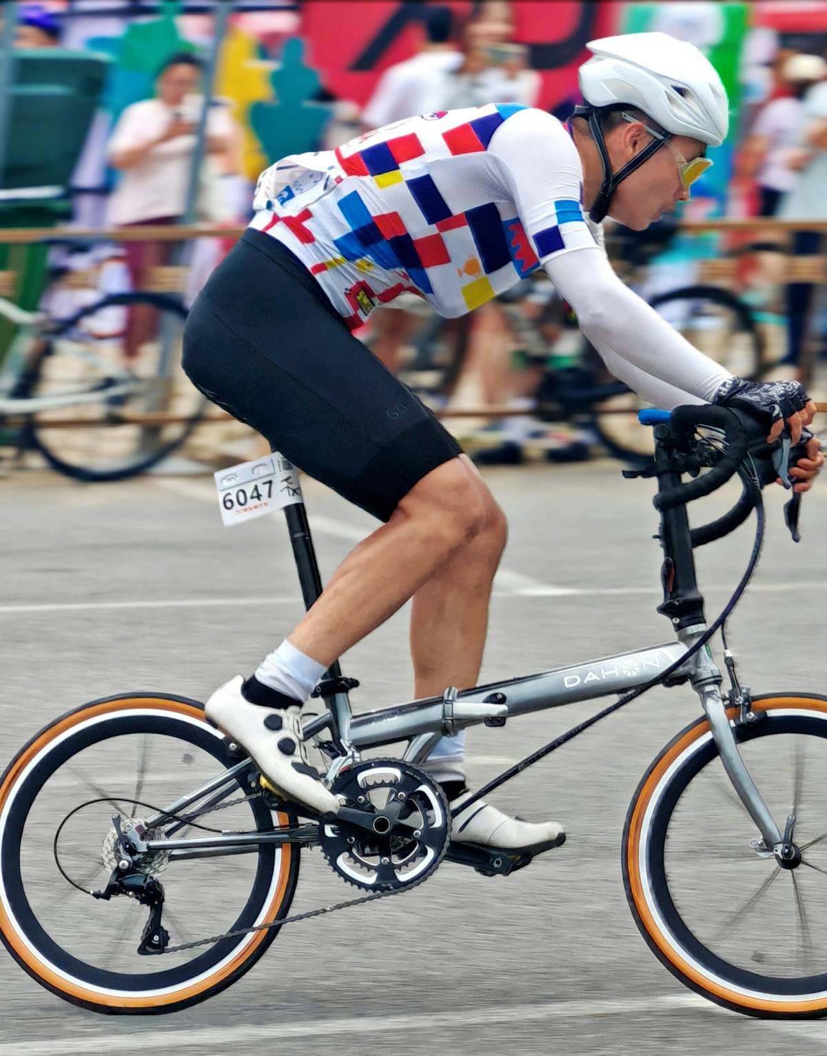 Dahon-V: bike tech for speed and green mobility