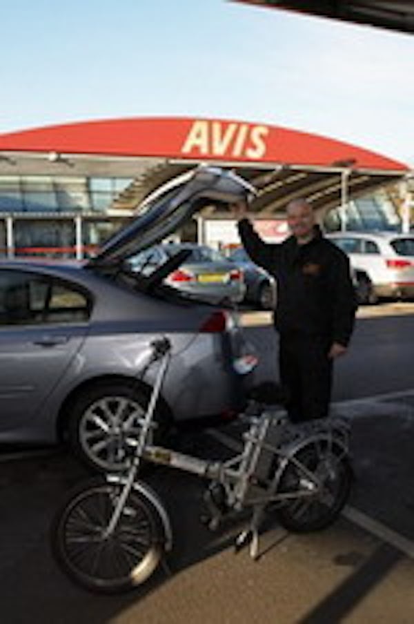 Avis London Gets on e-Bikes