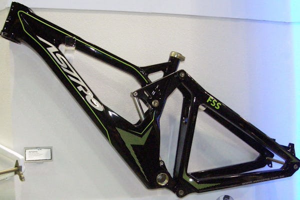 Astro Frame Design